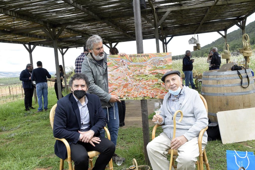 Francesc Colomer: el «cantautor» del mágico legado del paisaje y el ...