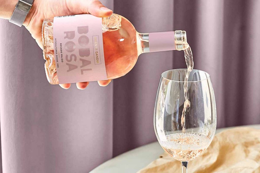 El nuevo Bobal Rosa de Vicente Gandía completa la trilogía de bobales ...