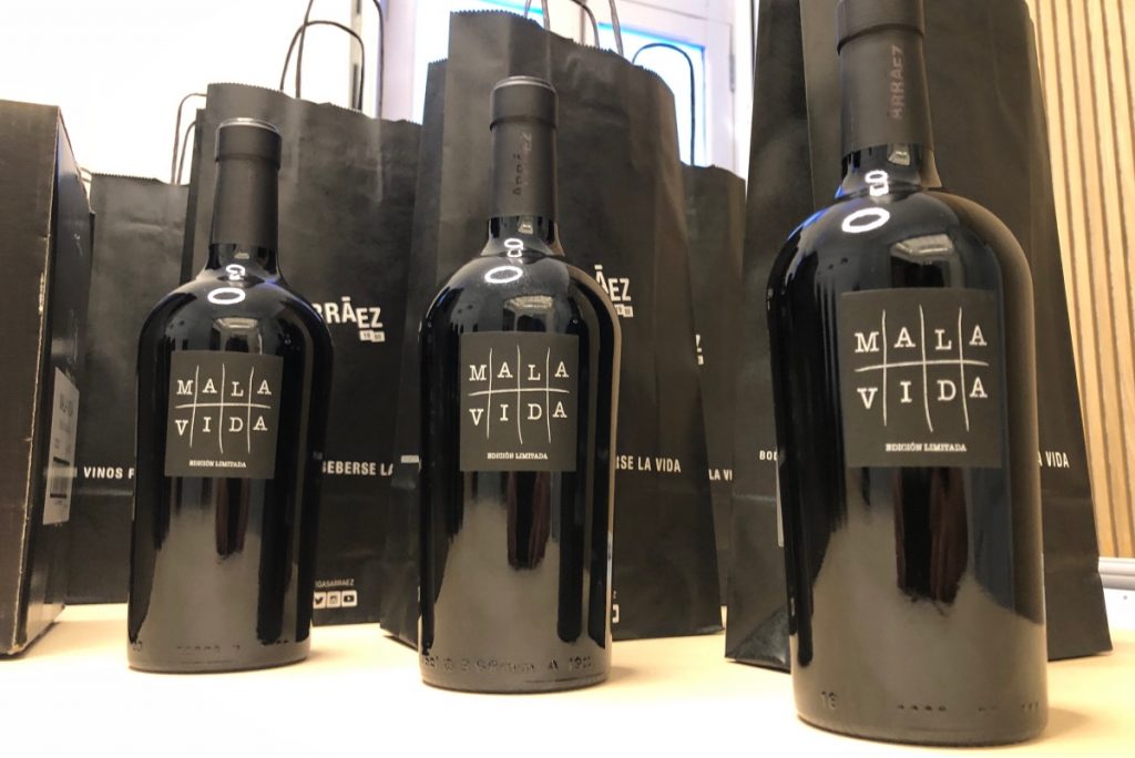 Mala Vida Edición Limitada: el hijo pródigo vestido de padre para ...